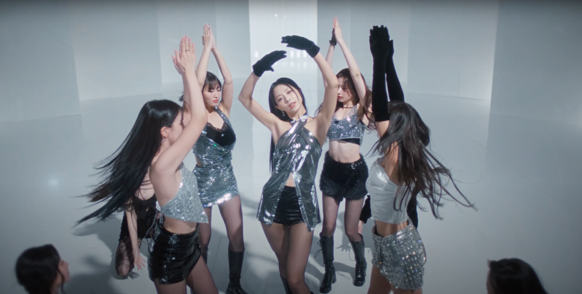 TWICE delve into synth-pop and drum and bass on ‘WITH YOU-th” - The Ticker